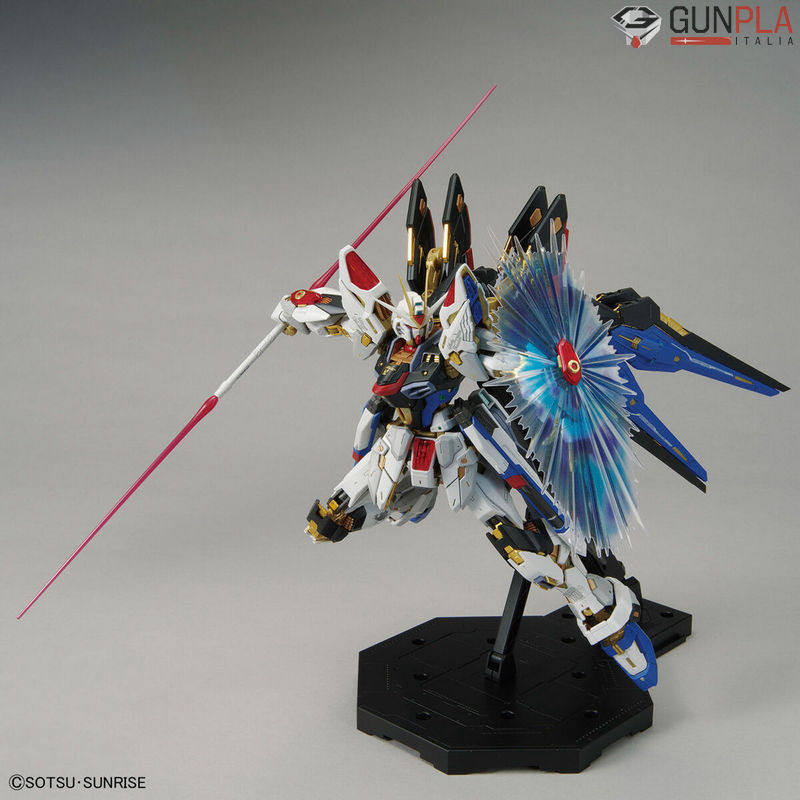 MGEX STRIKE FREEDOM GUNDAM 1/100